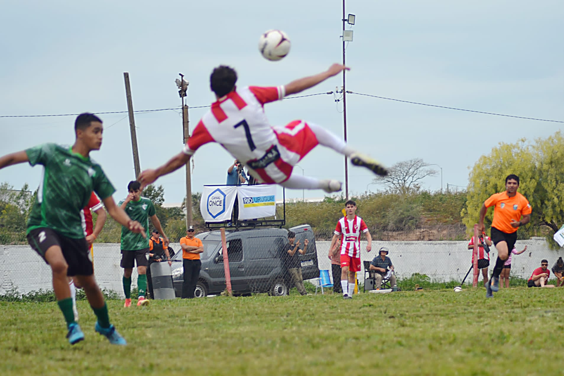 Anglo se re encontró con el triunfo. - MultiMedios Rincón